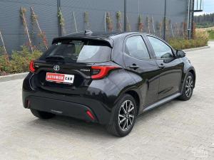 Melns Toyota Yaris 2022 Viļņa, ar dzinēja tilpumu 1.50 L un nobraukumu 101 tūkst. km par 14950 €, foto 10 vietnē AUTOMOTO.COM.LV