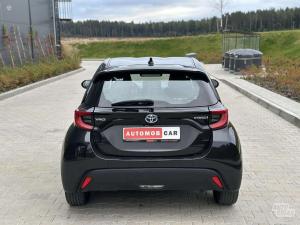 Melns Toyota Yaris 2022 Viļņa, ar dzinēja tilpumu 1.50 L un nobraukumu 101 tūkst. km par 14950 €, foto 11 vietnē AUTOMOTO.COM.LV