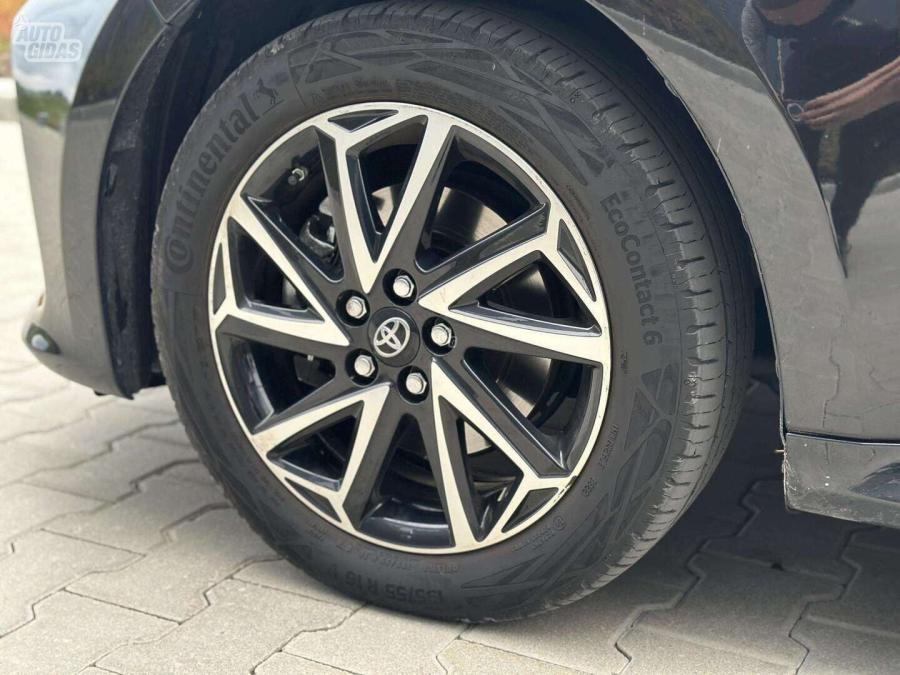 Melns Toyota Yaris 2022 Viļņa, ar dzinēja tilpumu 1.50 L un nobraukumu 101 tūkst. km par 14950 €, foto 16 vietnē AUTOMOTO.COM.LV