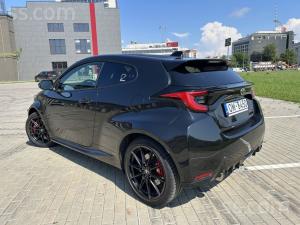 Melns Toyota Yaris 2022 Rīga, ar dzinēja tilpumu 1.60 L un nobraukumu 37 tūkst. km par 29500 €, foto 7 vietnē AUTOMOTO.COM.LV