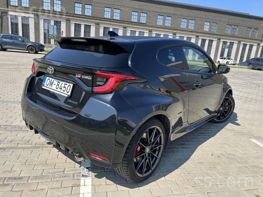 Melns Toyota Yaris 2022 Rīga, ar dzinēja tilpumu 1.60 L un nobraukumu 37 tūkst. km par 29500 €, foto 9 vietnē AUTOMOTO.COM.LV