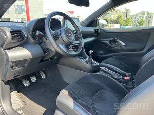Melns Toyota Yaris 2022 Rīga, ar dzinēja tilpumu 1.60 L un nobraukumu 37 tūkst. km par 29500 €, foto 14 vietnē AUTOMOTO.COM.LV