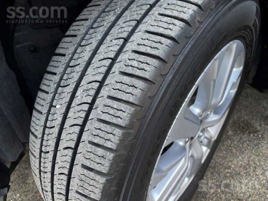Melns Toyota Yaris 2022 Rīga, ar dzinēja tilpumu 1.50 L un nobraukumu 45 tūkst. km par 18900 €, foto 15 vietnē AUTOMOTO.COM.LV