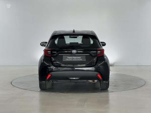 Melns Toyota Yaris 2022 Viļņa, ar dzinēja tilpumu 1.49 L un nobraukumu 98 tūkst. km par 16900 €, foto 5 vietnē AUTOMOTO.COM.LV