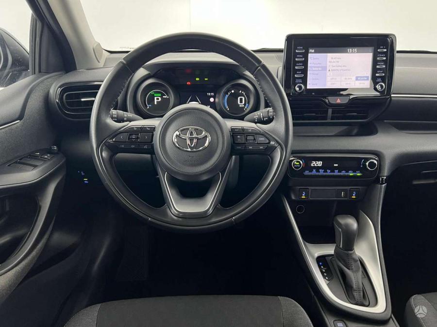 Melns Toyota Yaris 2022 Viļņa, ar dzinēja tilpumu 1.49 L un nobraukumu 98 tūkst. km par 16900 €, foto 10 vietnē AUTOMOTO.COM.LV