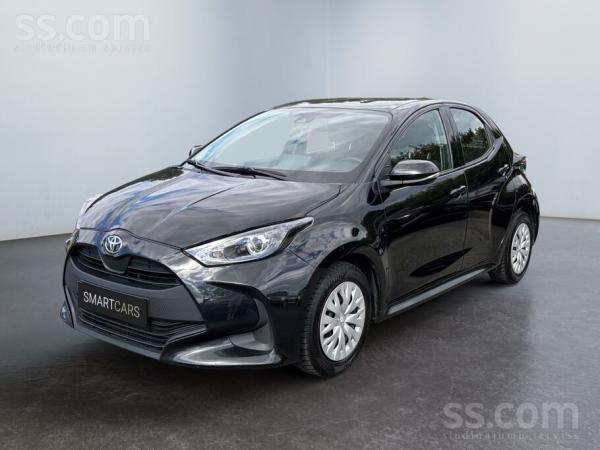 Melns Toyota Yaris 2022 Rīga, ar dzinēja tilpumu 1.50 L un nobraukumu 132 tūkst. km par 12640 €, foto 1 vietnē AUTOMOTO.COM.LV