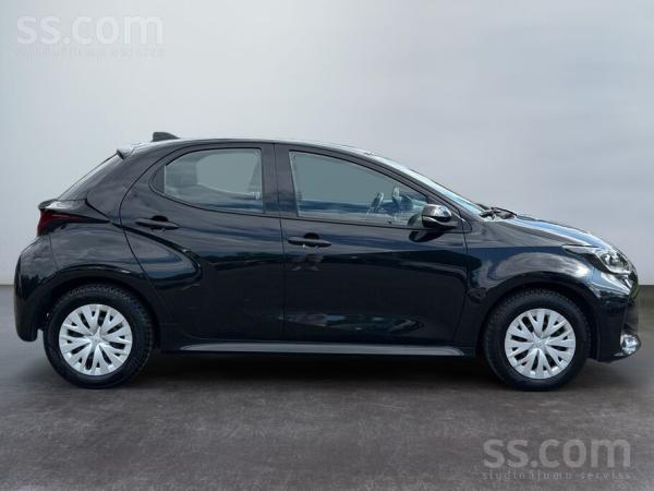 Melns Toyota Yaris 2022 Rīga, ar dzinēja tilpumu 1.50 L un nobraukumu 132 tūkst. km par 12640 €, foto 7 vietnē AUTOMOTO.COM.LV