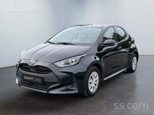 Black Toyota Yaris 2022 in Riga, with an engine capacity of 1.50 L and mileage of 162 thousand km for 10930 €, photo  on AUTOMOTO.COM.LV