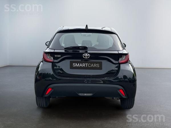 Melns Toyota Yaris 2022 Rīga, ar dzinēja tilpumu 1.50 L un nobraukumu 126 tūkst. km par 12640 €, foto 5 vietnē AUTOMOTO.COM.LV