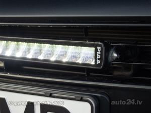 Black Toyota Yaris 2023 in Tallinn, with an engine capacity of 1.60 L and mileage of 16 thousand km for 37500 €, photo 8 on AUTOMOTO.COM.LV