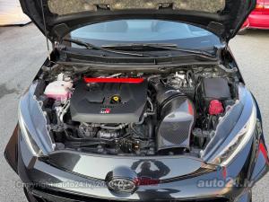 Melns Toyota Yaris 2023 Tallina, ar dzinēja tilpumu 1.60 L un nobraukumu 50 tūkst. km par 35200 €, foto 7 vietnē AUTOMOTO.COM.LV