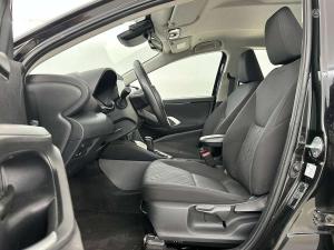 Melns Toyota Yaris 2024 Viļņa, ar dzinēja tilpumu 1.49 L un nobraukumu 72 tūkst. km par 18900 €, foto 12 vietnē AUTOMOTO.COM.LV