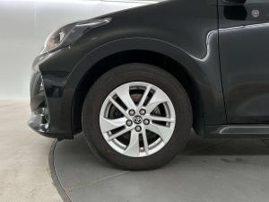 Melns Toyota Yaris 2024 Viļņa, ar dzinēja tilpumu 1.49 L un nobraukumu 72 tūkst. km par 18900 €, foto 16 vietnē AUTOMOTO.COM.LV