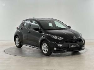 Melns Toyota Yaris 2024 Viļņa, ar dzinēja tilpumu 1.49 L un nobraukumu 72 tūkst. km par 18900 €, foto 19 vietnē AUTOMOTO.COM.LV