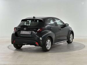 Melns Toyota Yaris 2024 Viļņa, ar dzinēja tilpumu 1.49 L un nobraukumu 72 tūkst. km par 18900 €, foto 21 vietnē AUTOMOTO.COM.LV