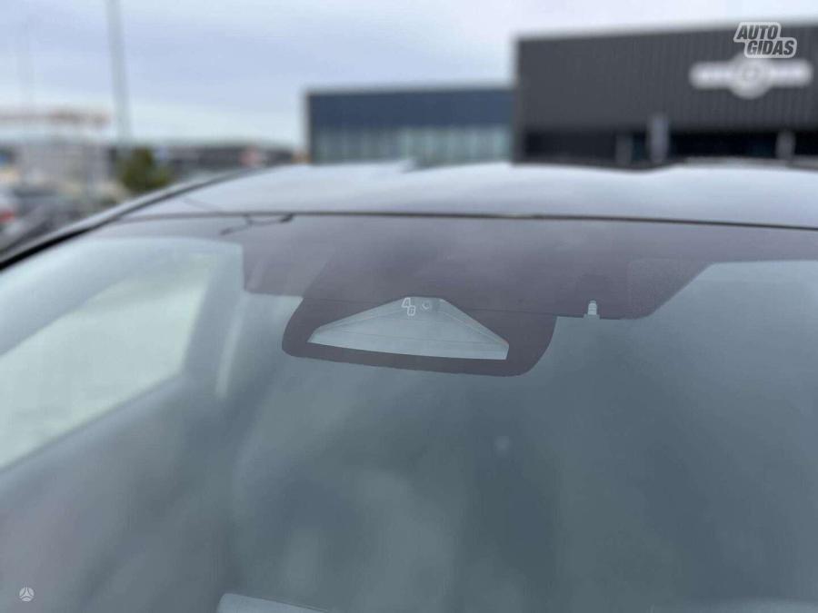 Black Toyota Yaris 2025 in Siauliai, with an engine capacity of 1.50 L and mileage of 5 thousand km for 20400 €, photo 14 on AUTOMOTO.COM.LV