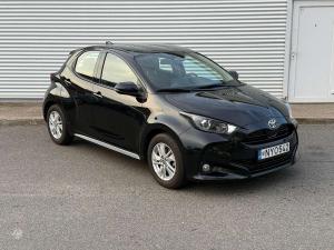 Melns Toyota Yaris 2025 Viļņa, ar dzinēja tilpumu 1.49 L un nobraukumu 12 tūkst. km par 20280 €, foto 3 vietnē AUTOMOTO.COM.LV