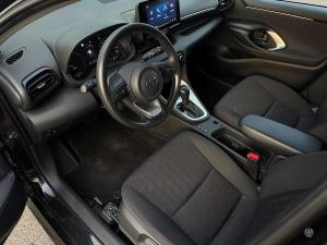 Melns Toyota Yaris 2025 Viļņa, ar dzinēja tilpumu 1.49 L un nobraukumu 12 tūkst. km par 20280 €, foto 13 vietnē AUTOMOTO.COM.LV