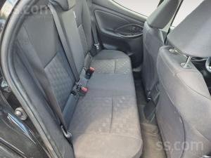 Melns Toyota Yaris 2025 Rīga, ar dzinēja tilpumu 1.50 L un nobraukumu 28 tūkst. km par 19700 €, foto 8 vietnē AUTOMOTO.COM.LV