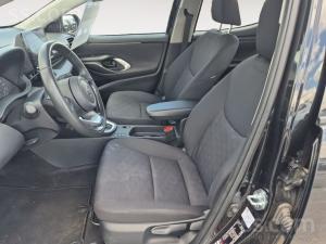 Melns Toyota Yaris 2025 Rīga, ar dzinēja tilpumu 1.50 L un nobraukumu 28 tūkst. km par 19700 €, foto 12 vietnē AUTOMOTO.COM.LV