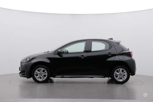 Melns Toyota Yaris 2025 Viļņa, ar dzinēja tilpumu 1.49 L un nobraukumu 38 tūkst. km par 19990 €, foto 4 vietnē AUTOMOTO.COM.LV