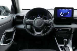 Black Toyota Yaris 2025 in Vilnius, with an engine capacity of 1.49 L and mileage of 38 thousand km for 19990 €, photo 9 on AUTOMOTO.COM.LV