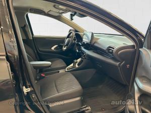Melns Toyota Yaris 2025 Pērnava, ar dzinēja tilpumu 1.50 L un nobraukumu 28 tūkst. km par 21390 €, foto 7 vietnē AUTOMOTO.COM.LV