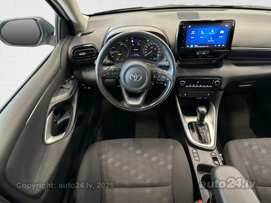 Melns Toyota Yaris 2025 Pērnava, ar dzinēja tilpumu 1.50 L un nobraukumu 28 tūkst. km par 21390 €, foto 10 vietnē AUTOMOTO.COM.LV
