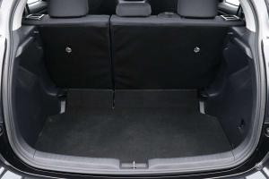 Black Toyota Yaris 2025 in Vilnius, with an engine capacity of 1.49 L and mileage of 38 thousand km for 19990 €, photo 12 on AUTOMOTO.COM.LV