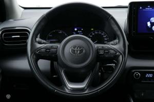 Black Toyota Yaris 2025 in Vilnius, with an engine capacity of 1.49 L and mileage of 38 thousand km for 19990 €, photo 14 on AUTOMOTO.COM.LV