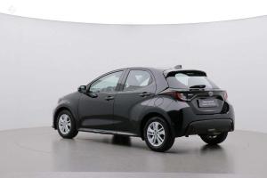 Black Toyota Yaris 2025 in Vilnius, with an engine capacity of 1.49 L and mileage of 38 thousand km for 19990 €, photo 19 on AUTOMOTO.COM.LV