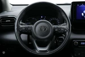 Black Toyota Yaris 2025 in Vilnius, with an engine capacity of 1.49 L and mileage of 35 thousand km for 19990 €, photo 14 on AUTOMOTO.COM.LV