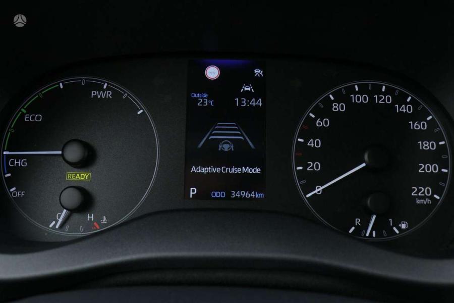 Black Toyota Yaris 2025 in Vilnius, with an engine capacity of 1.49 L and mileage of 35 thousand km for 19990 €, photo 15 on AUTOMOTO.COM.LV