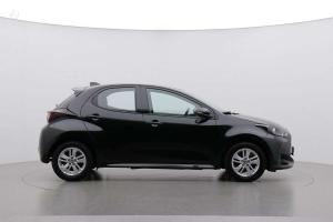 Black Toyota Yaris 2025 in Vilnius, with an engine capacity of 1.49 L and mileage of 35 thousand km for 19990 €, photo 18 on AUTOMOTO.COM.LV