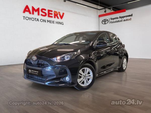 Black Toyota Yaris 2025 in Tallinn, with an engine capacity of 1.50 L and mileage of 33 thousand km for 21390 €, photo 1 on AUTOMOTO.COM.LV