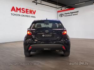 Черный Тойота Ярис 2025 в Таллин, объемом двигателя 1.50 л и пробегом 33 тыс. км за 21390 €, фото 5 на AUTOMOTO.COM.LV