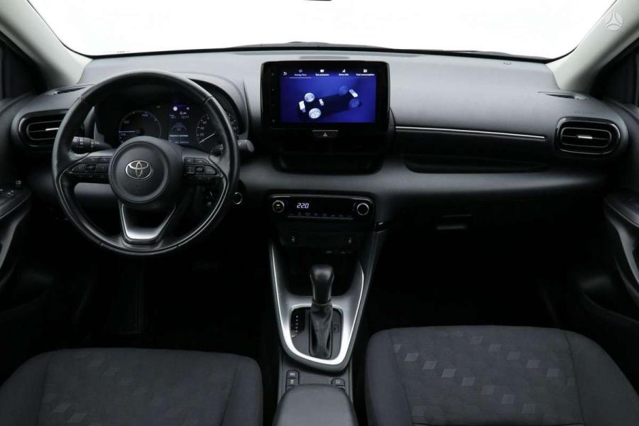 Melns Toyota Yaris 2025 Viļņa, ar dzinēja tilpumu 1.49 L un nobraukumu 36 tūkst. km par 19990 €, foto 8 vietnē AUTOMOTO.COM.LV