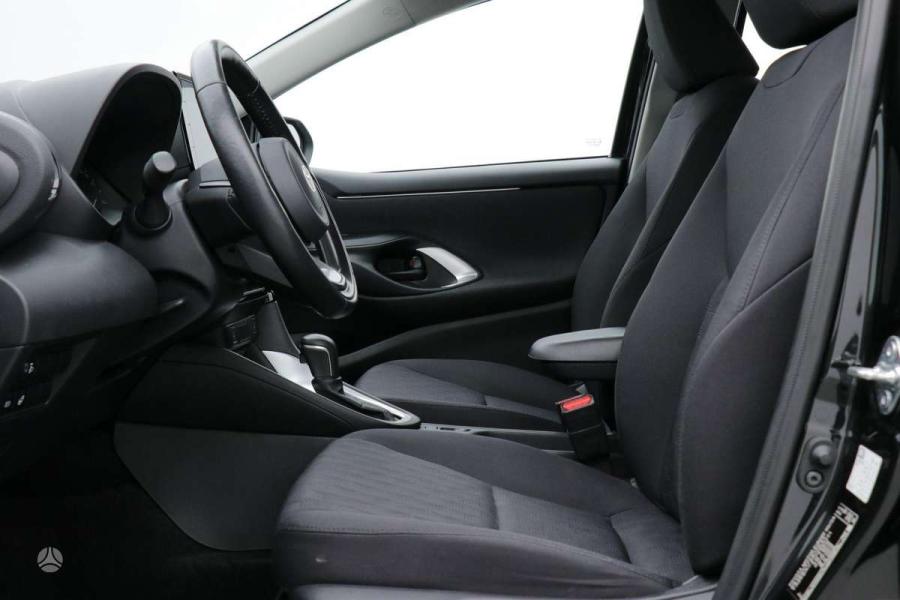 Melns Toyota Yaris 2025 Viļņa, ar dzinēja tilpumu 1.49 L un nobraukumu 36 tūkst. km par 19990 €, foto 13 vietnē AUTOMOTO.COM.LV