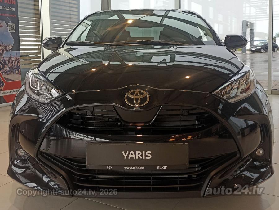 Black Toyota Yaris 2026 in Narva, with an engine capacity of 1.50 L and mileage of 0 thousand km for 24600 €, photo 6 on AUTOMOTO.COM.LV