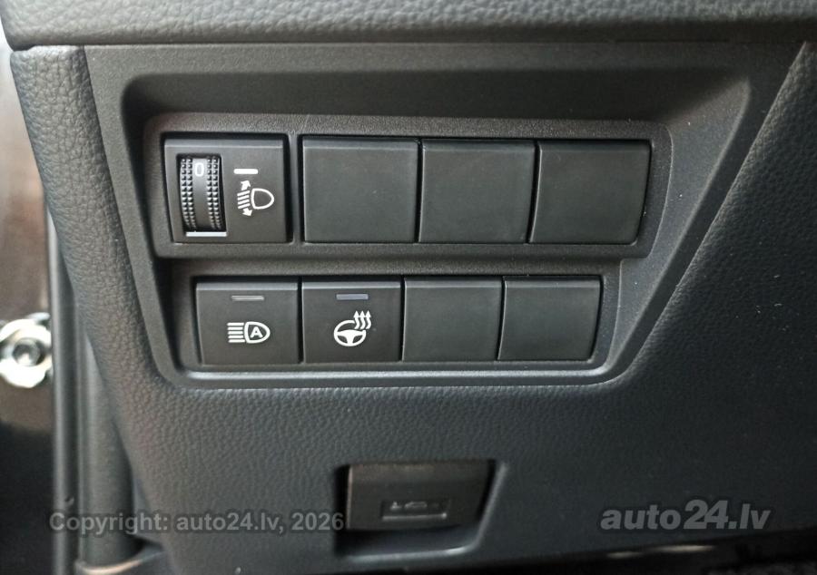 Black Toyota Yaris 2026 in Narva, with an engine capacity of 1.50 L and mileage of 0 thousand km for 24600 €, photo 11 on AUTOMOTO.COM.LV