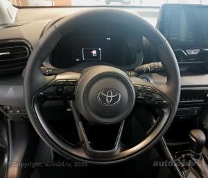Black Toyota Yaris 2026 in Narva, with an engine capacity of 1.50 L and mileage of 0 thousand km for 24600 €, photo 13 on AUTOMOTO.COM.LV