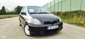 Melns Toyota Yaris 2001 Kauņa, ar dzinēja tilpumu 1.50 L un nobraukumu 322 tūkst. km par 1599 €, foto 3 vietnē AUTOMOTO.COM.LV