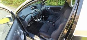 Melns Toyota Yaris 2001 Kauņa, ar dzinēja tilpumu 1.50 L un nobraukumu 322 tūkst. km par 1599 €, foto 15 vietnē AUTOMOTO.COM.LV