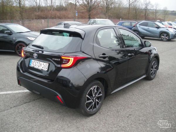 Melns Toyota Yaris 2023 Kauņa, ar dzinēja tilpumu 1.50 L un nobraukumu 31 tūkst. km par 25866 €, foto 3 vietnē AUTOMOTO.COM.LV