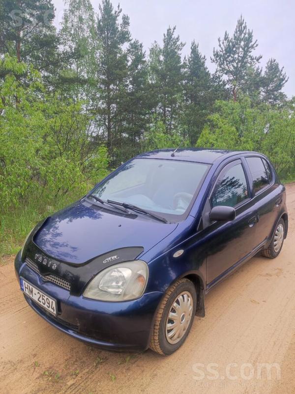 Zils Toyota Yaris 2001 Daugavpils, ar dzinēja tilpumu 1.00 L un nobraukumu 123 tūkst. km par 1150 €, foto 8 vietnē AUTOMOTO.COM.LV