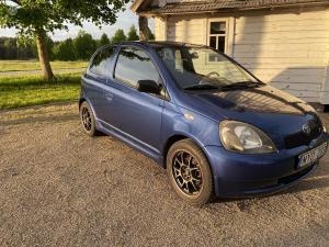 Zils Toyota Yaris 2001 Utena, ar dzinēja tilpumu 1.50 L un nobraukumu 402 tūkst. km par 1300 €, foto 6 vietnē AUTOMOTO.COM.LV