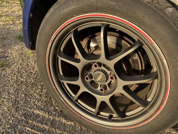 Zils Toyota Yaris 2001 Utena, ar dzinēja tilpumu 1.50 L un nobraukumu 402 tūkst. km par 1300 €, foto 10 vietnē AUTOMOTO.COM.LV