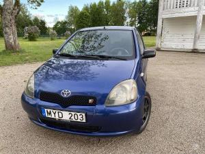 Zils Toyota Yaris 2001 Utena, ar dzinēja tilpumu 1.50 L un nobraukumu 402 tūkst. km par 1300 €, foto 16 vietnē AUTOMOTO.COM.LV