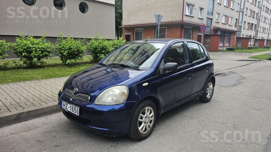 Blue Toyota Yaris 2002 in Riga, with an engine capacity of 1.40 L and mileage of 186 thousand km for 1500 €, photo 1 on AUTOMOTO.COM.LV