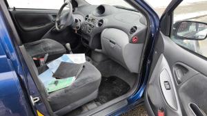 Blue Toyota Yaris 2002 in Vilnius, with an engine capacity of 1.30 L and mileage of 200 thousand km for 580 €, photo 15 on AUTOMOTO.COM.LV